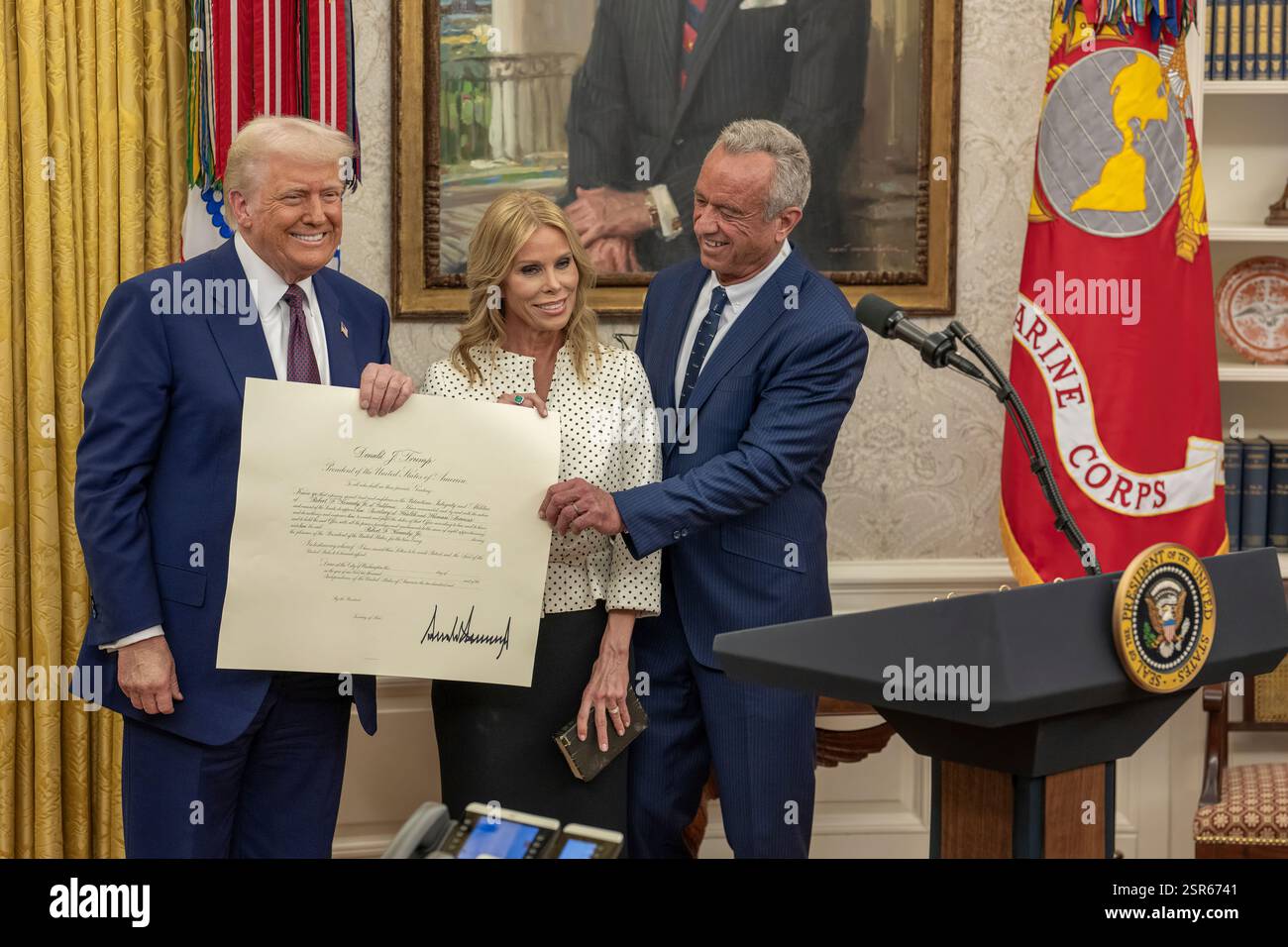 Donald trump reciprocal tariffs hi-res stock photography and images - Alamy