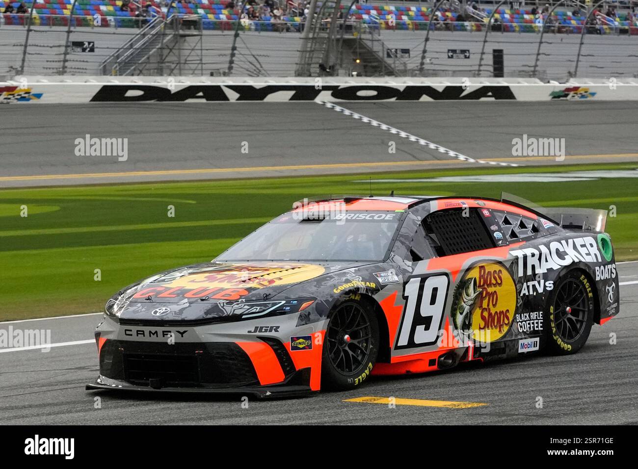 Chase Briscoe (19) head down pit road during a practice session for the ...
