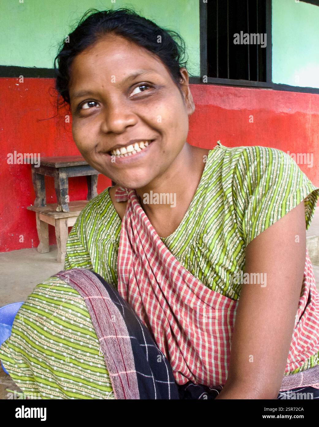 Indigenous woman smiling hi-res stock photography and images - Alamy