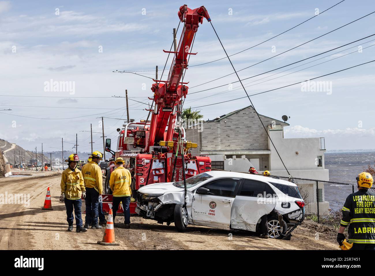 Pacific Palisades, USA. 14th Feb, 2025. Mudslide damage along Pacific ...