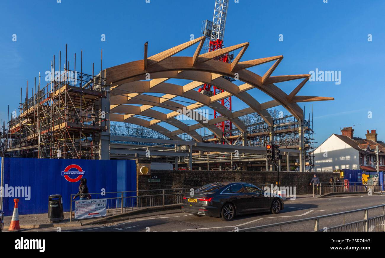 Construccion de estacion de metro hi-res stock photography and images ...