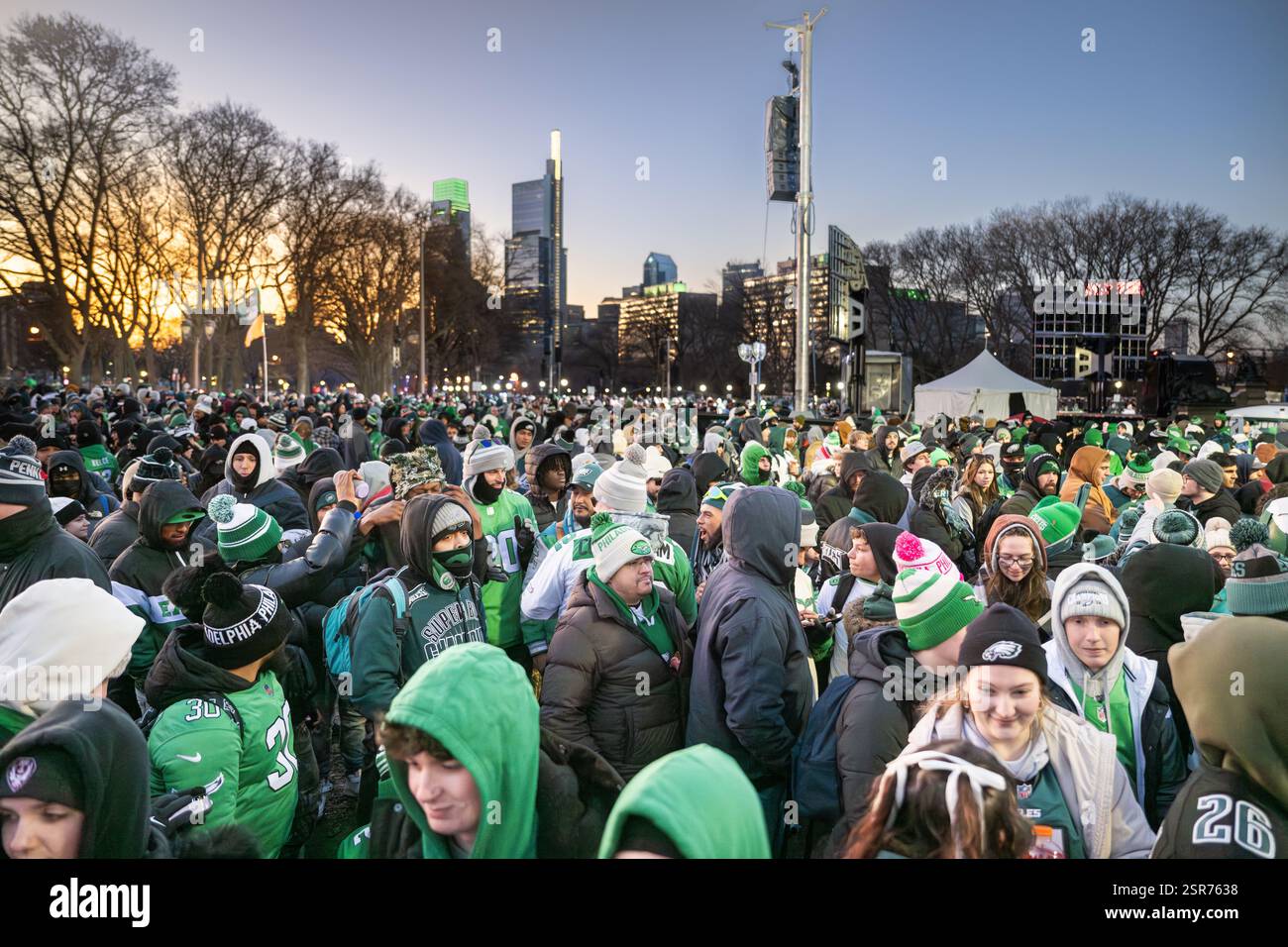 Philadelphia Eagles fans at the Super Bowl parade celebration - NFL ...