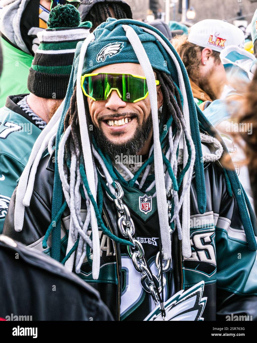 Philadelphia Eagles fans at the Super Bowl parade celebration - NFL ...