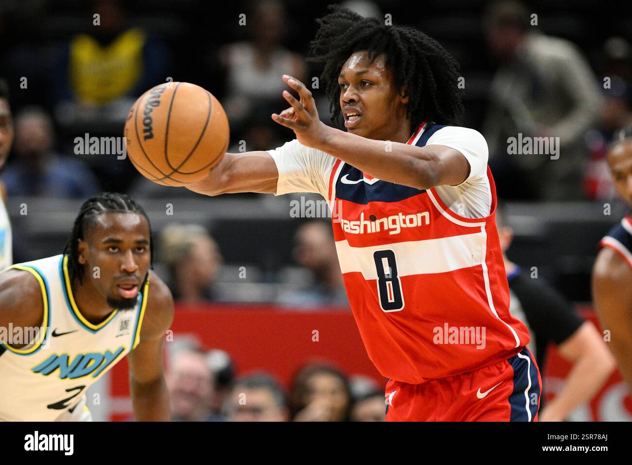 Washington Wizards guard Bub Carrington (8) in action during the first ...