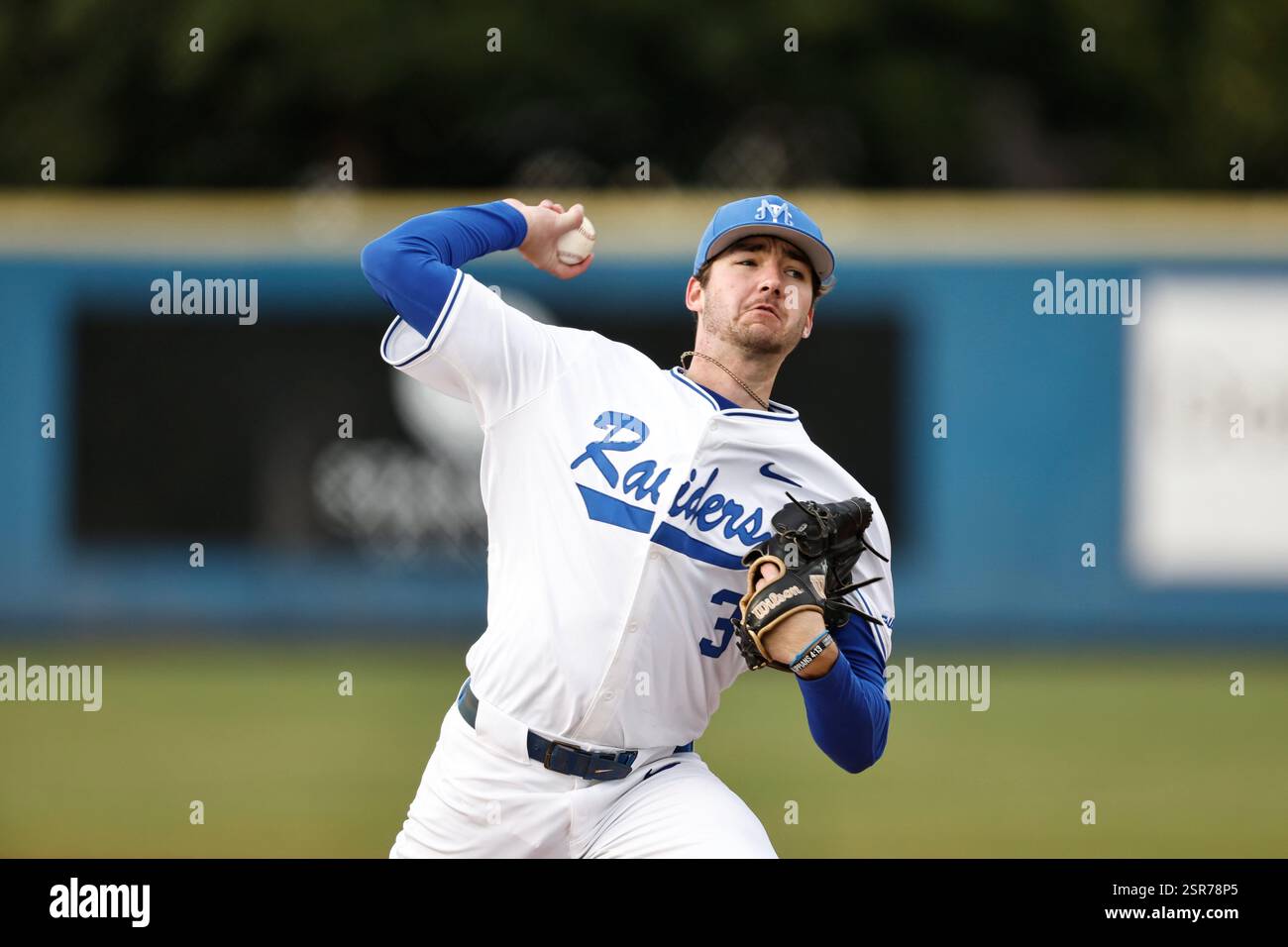 Middle Tennessee pitcher Trace Phillips (3) throws to a batter during ...