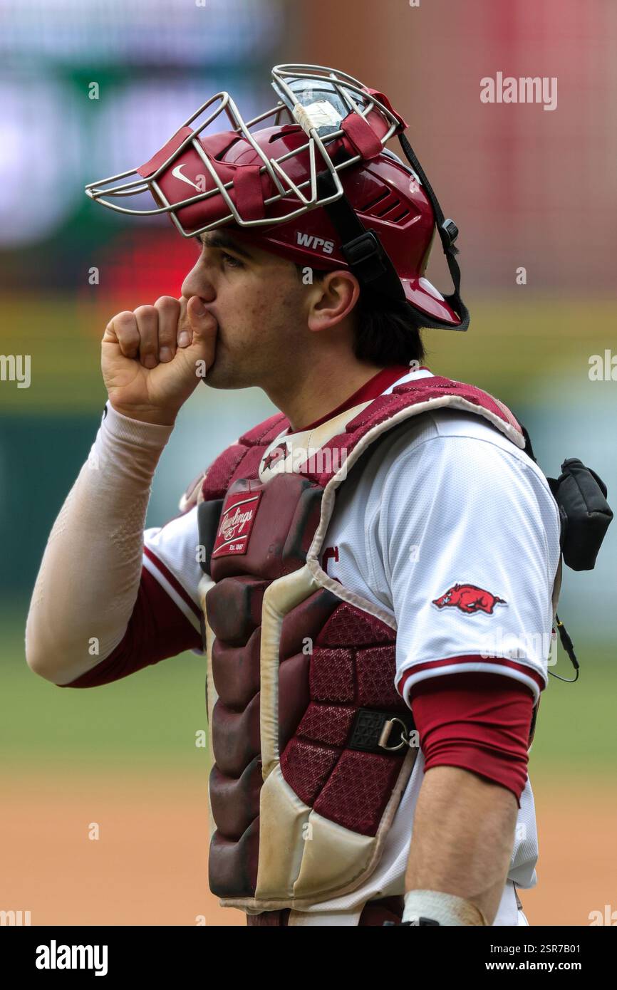 Fayetteville, USA. 14th Feb, 2025. February 14, 2025: Razorback catcher ...