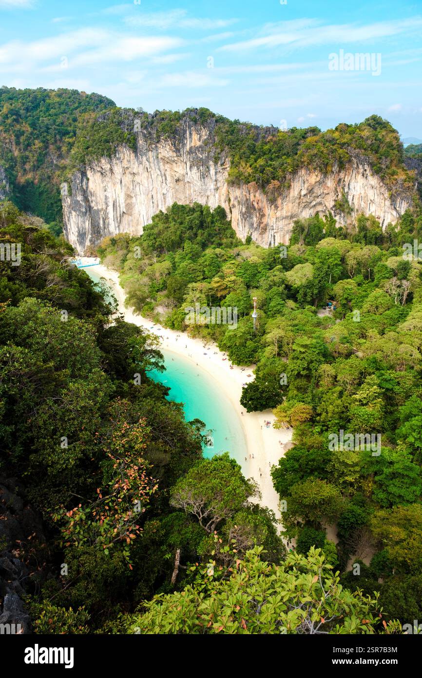 Nestled in the Andaman Sea of Krabi Thailand, Koh Hong Island showcases ...