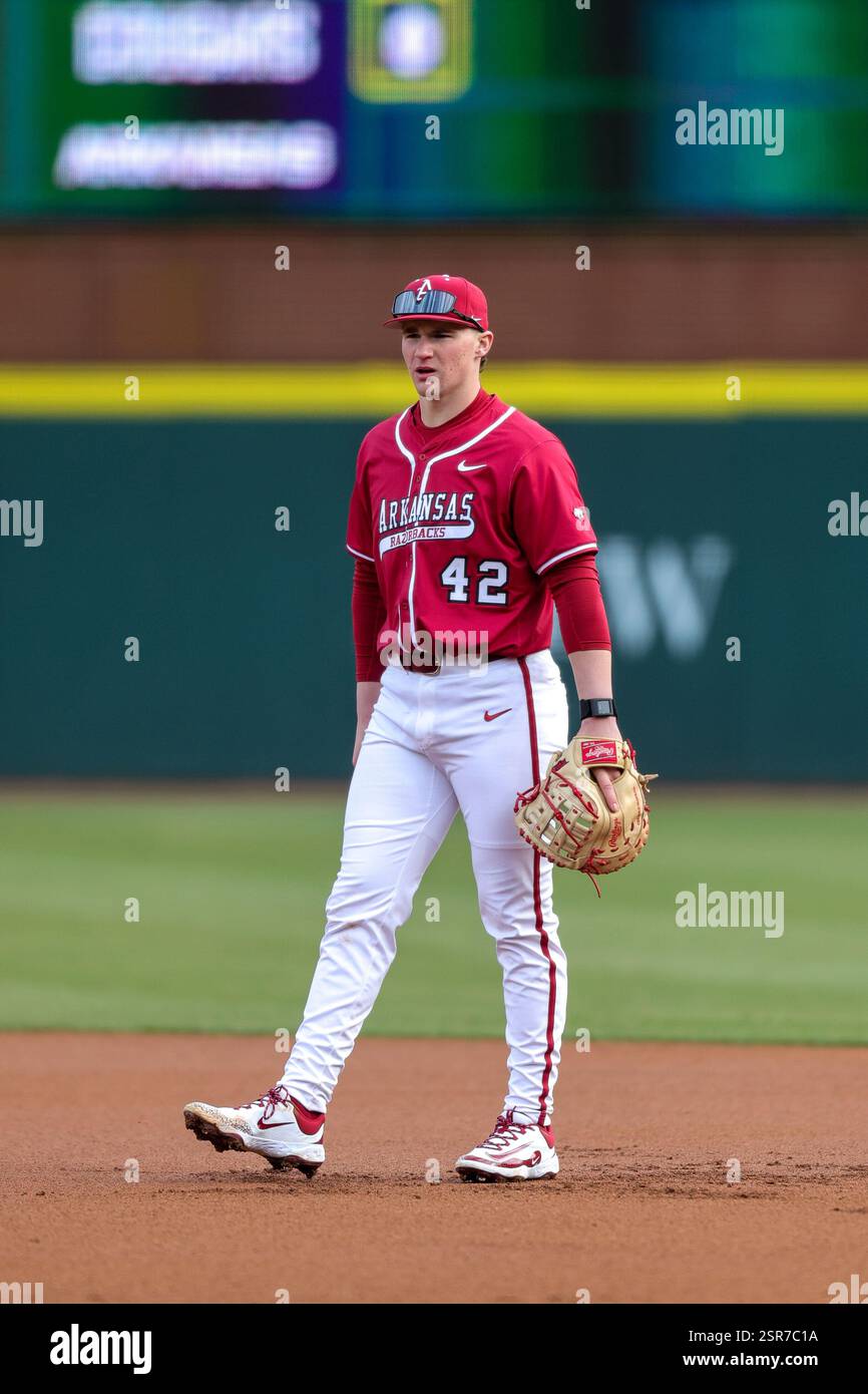 February 14, 2025: Arkansas first baseman Michael Anderson (42) settles ...