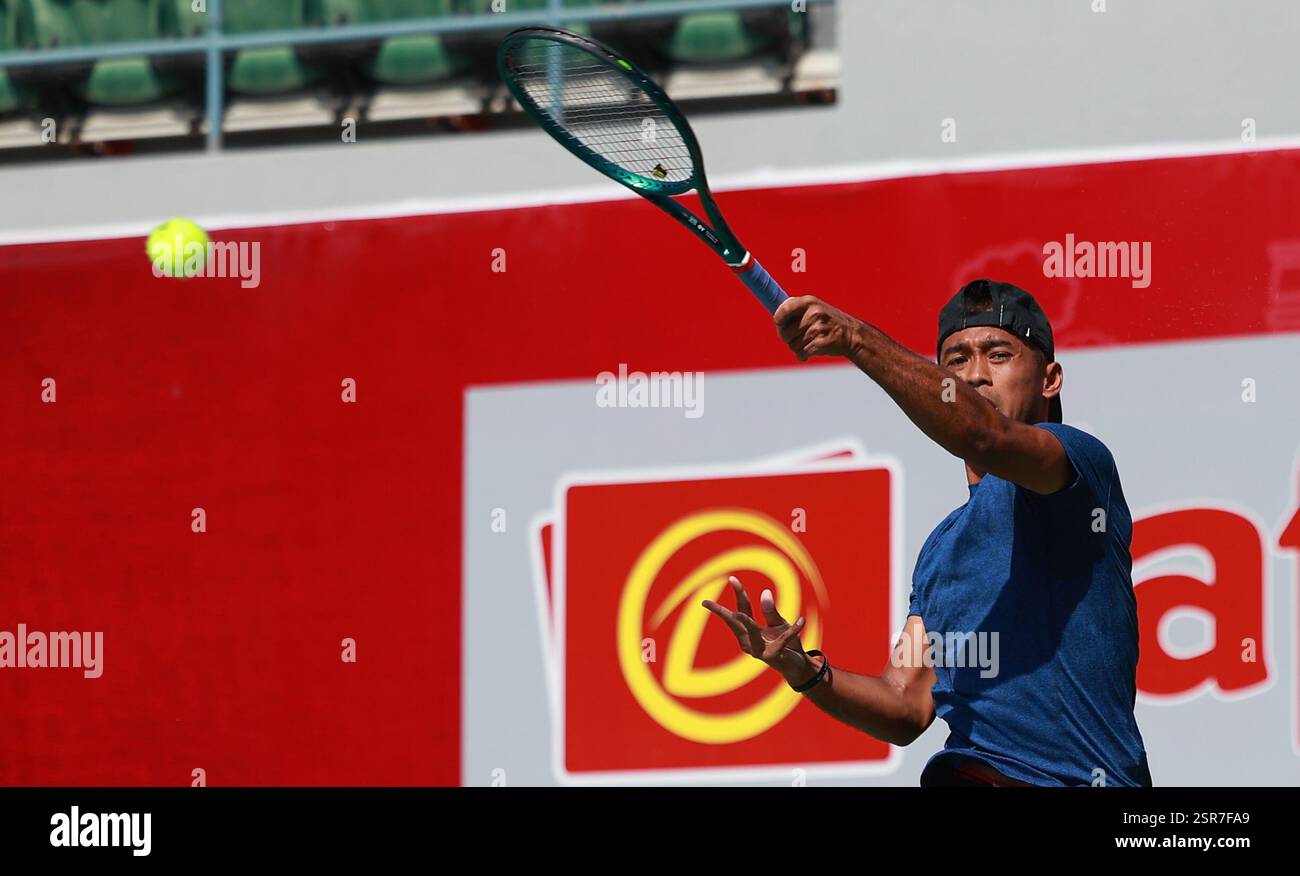 New Delhi, Delhi, India. 14th Feb, 2025. Andre Ilagan of United States ...