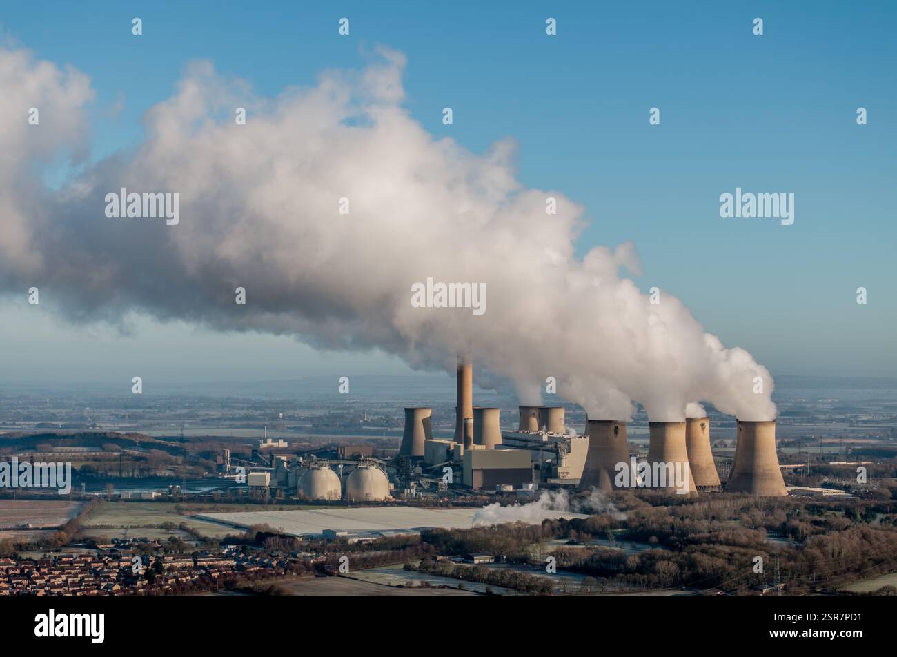 Drax Power Station in East Yorkshire. Large Biomass power station ...