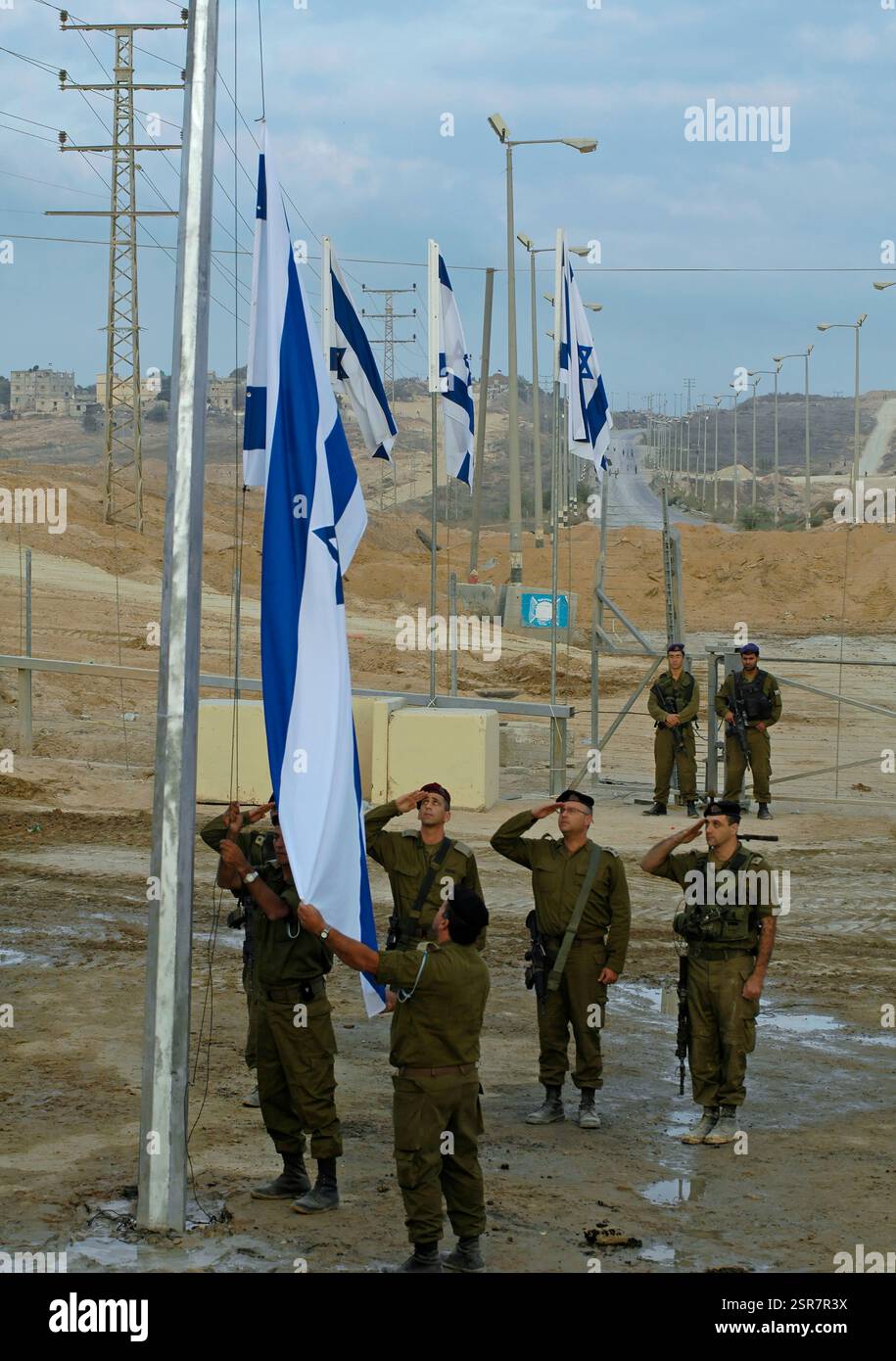 Aviv Kochavi commander of the IDF's Gaza Division (C) and other Israeli ...