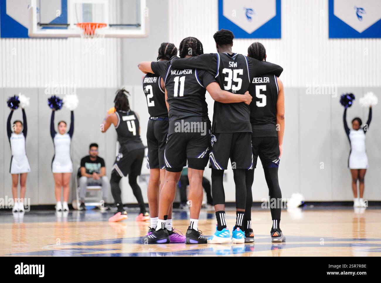 Jersey City, USA. 14th Feb, 2025. Saint Peter's Marcus Randolph (2 ...