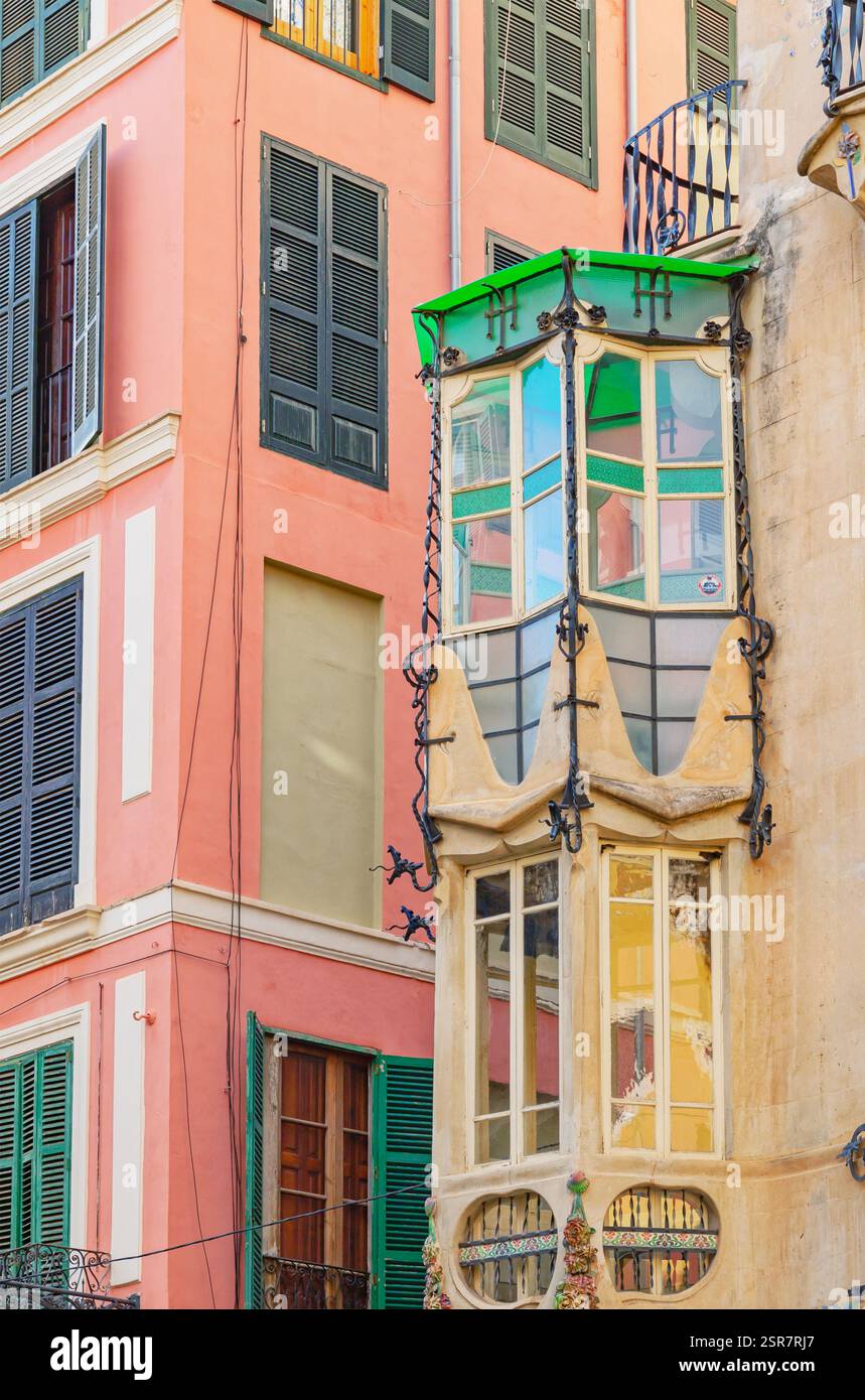 Modernist building facade, Palma de Mallorca, Mallorca, Balearic ...