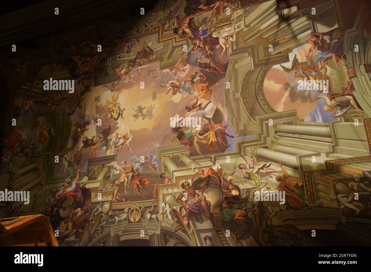 A grand ceiling painting in a New York, Manhattan building awes viewers ...