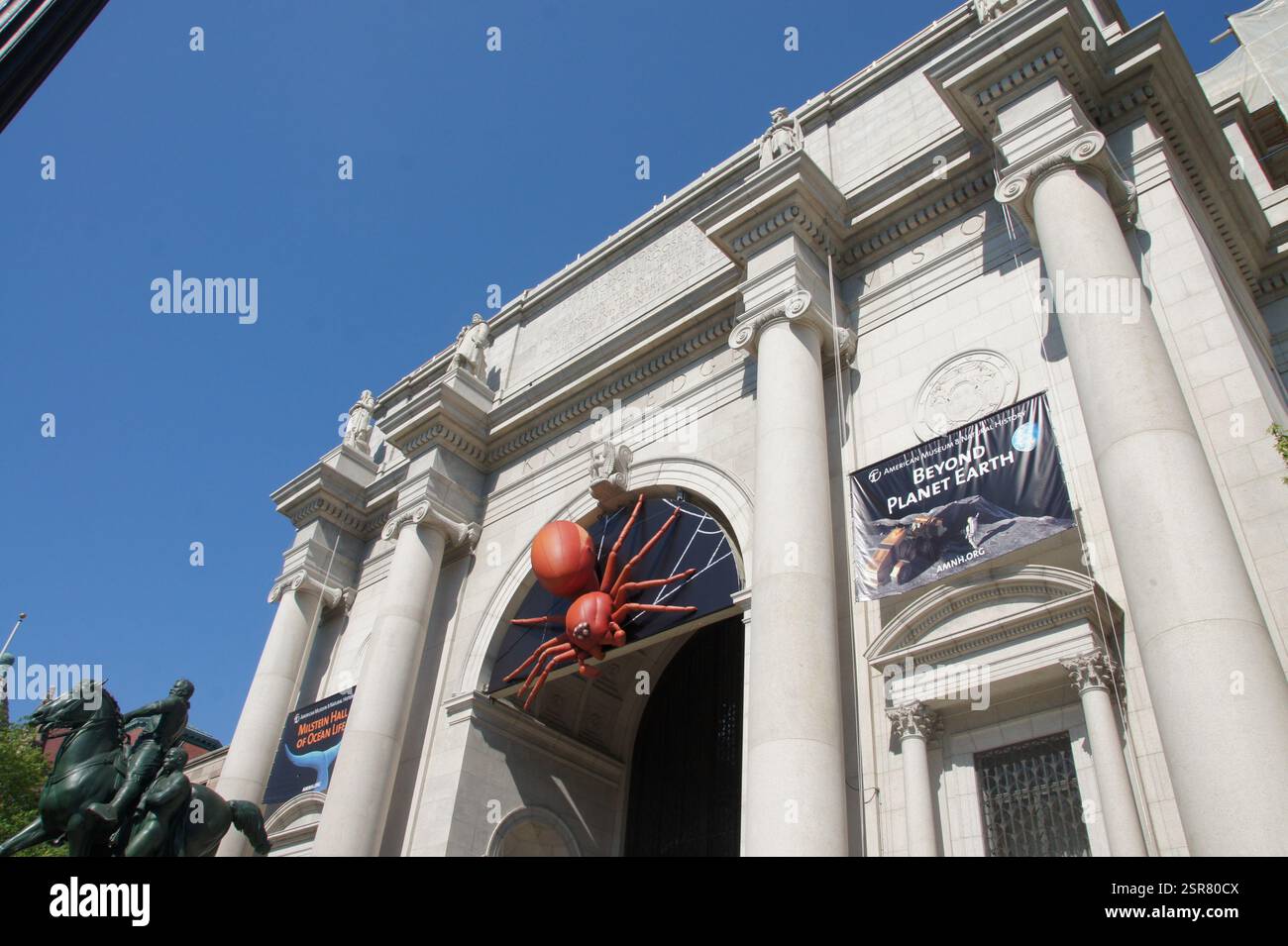 New York, Manhattan. Imagine a scene far away: the Great Wall of China ...