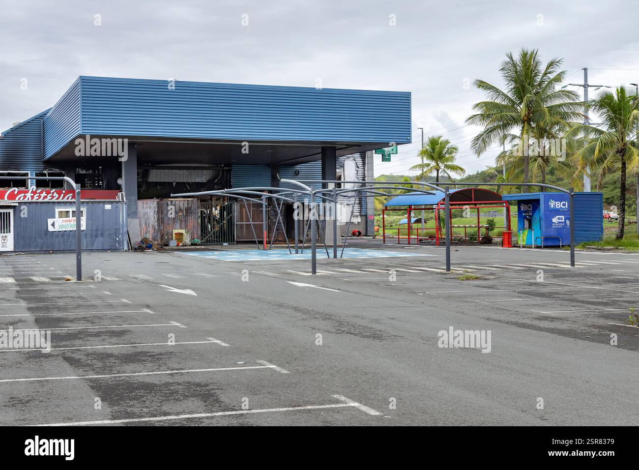 Entrance of Carrefour destroyed at Kenu-In shopping center in Dumbea on ...