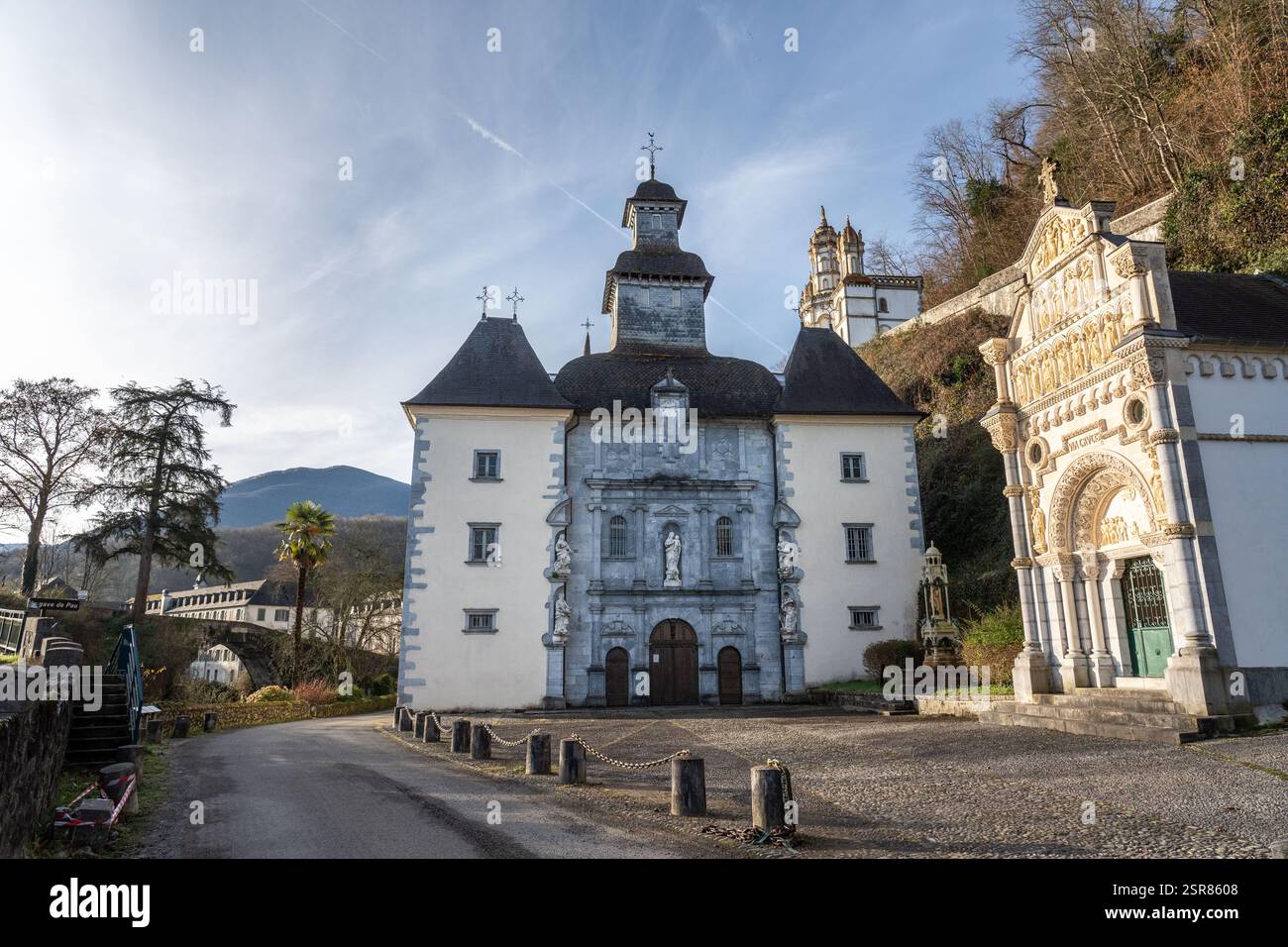 France, Pyrénées Atlantique, Février 2025, Vue du collège Le Beau ...