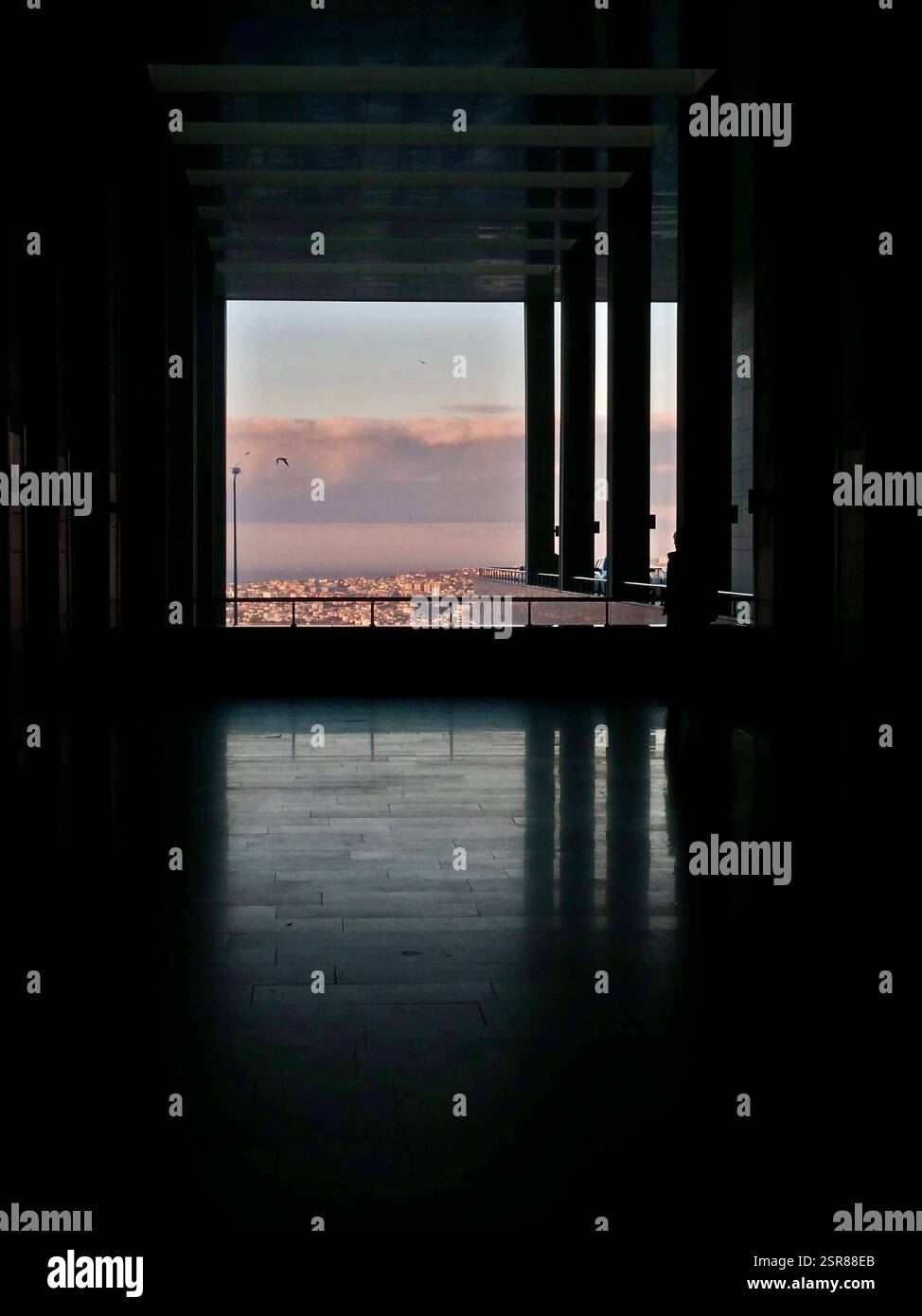 Dynamic cityscape features hi-res stock photography and images - Alamy