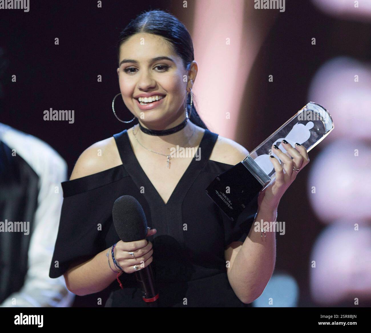 Alessia Cara wins the award for Pop Album of the Year at the Juno ...
