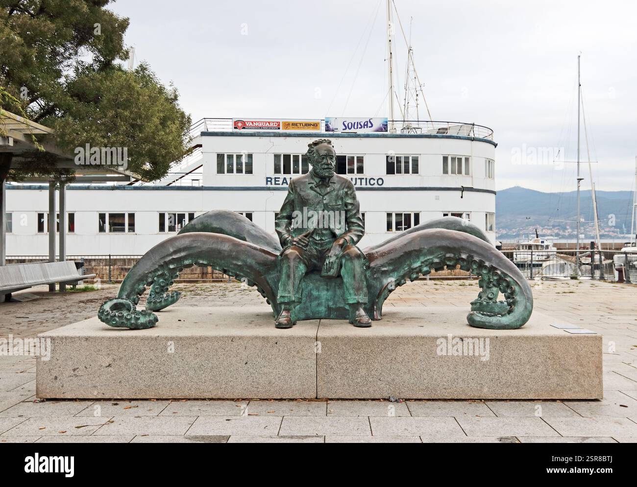 Jules Verne statue, Vigo Stock Photo - Alamy