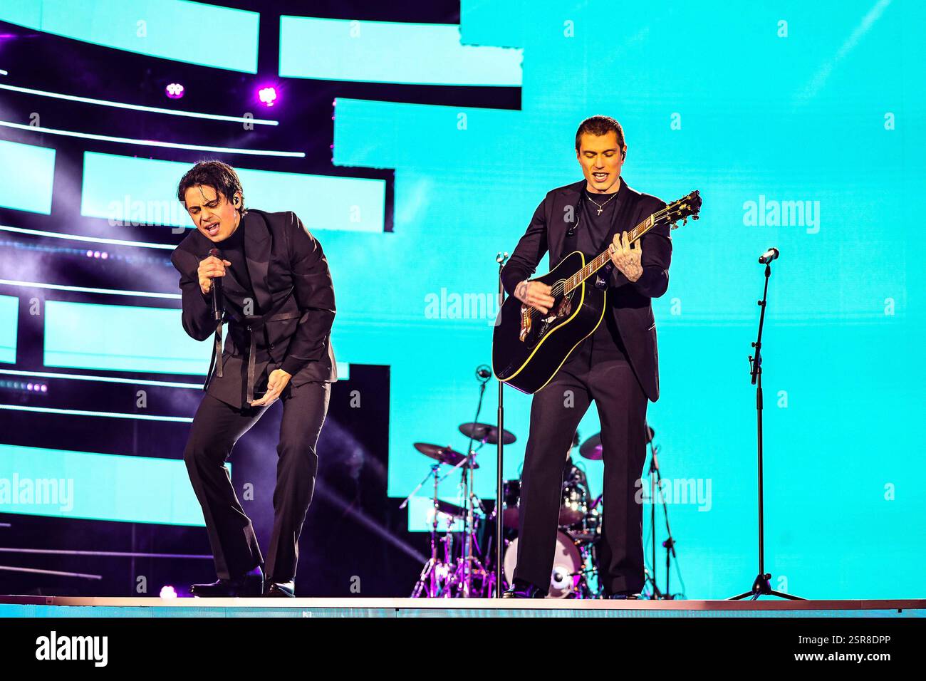 Italian singer Music Concert - Benji e Fede - Sanremo 2025 - Suzuki ...