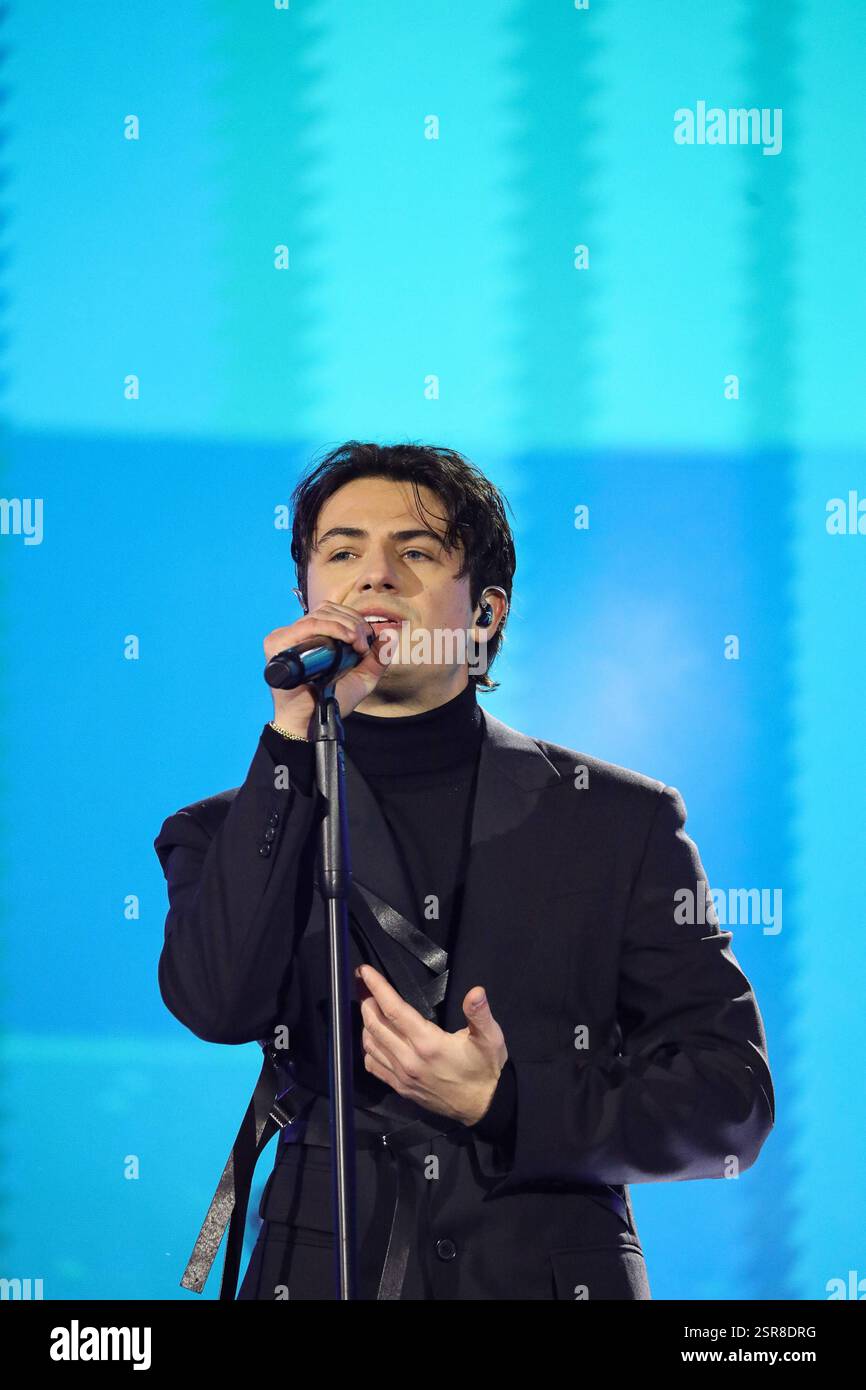 Italian singer Music Concert - Benji e Fede - Sanremo 2025 - Suzuki ...