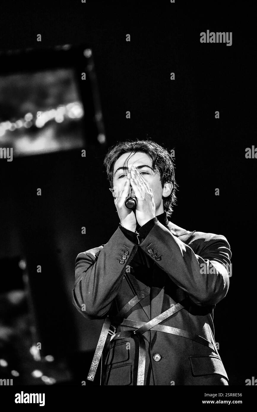 Italian singer Music Concert - Benji e Fede - Sanremo 2025 - Suzuki ...