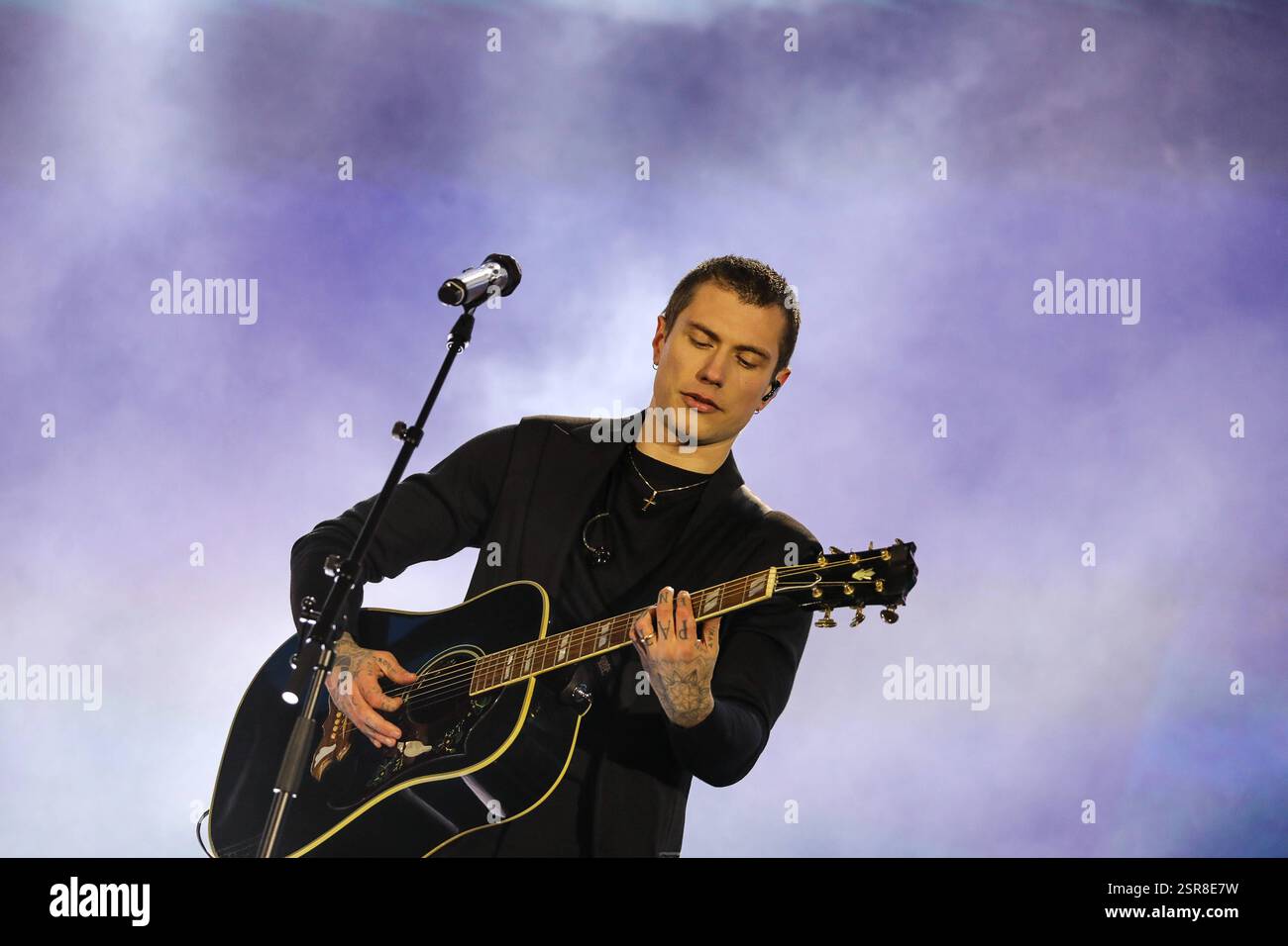 Italian singer Music Concert - Benji e Fede - Sanremo 2025 - Suzuki ...