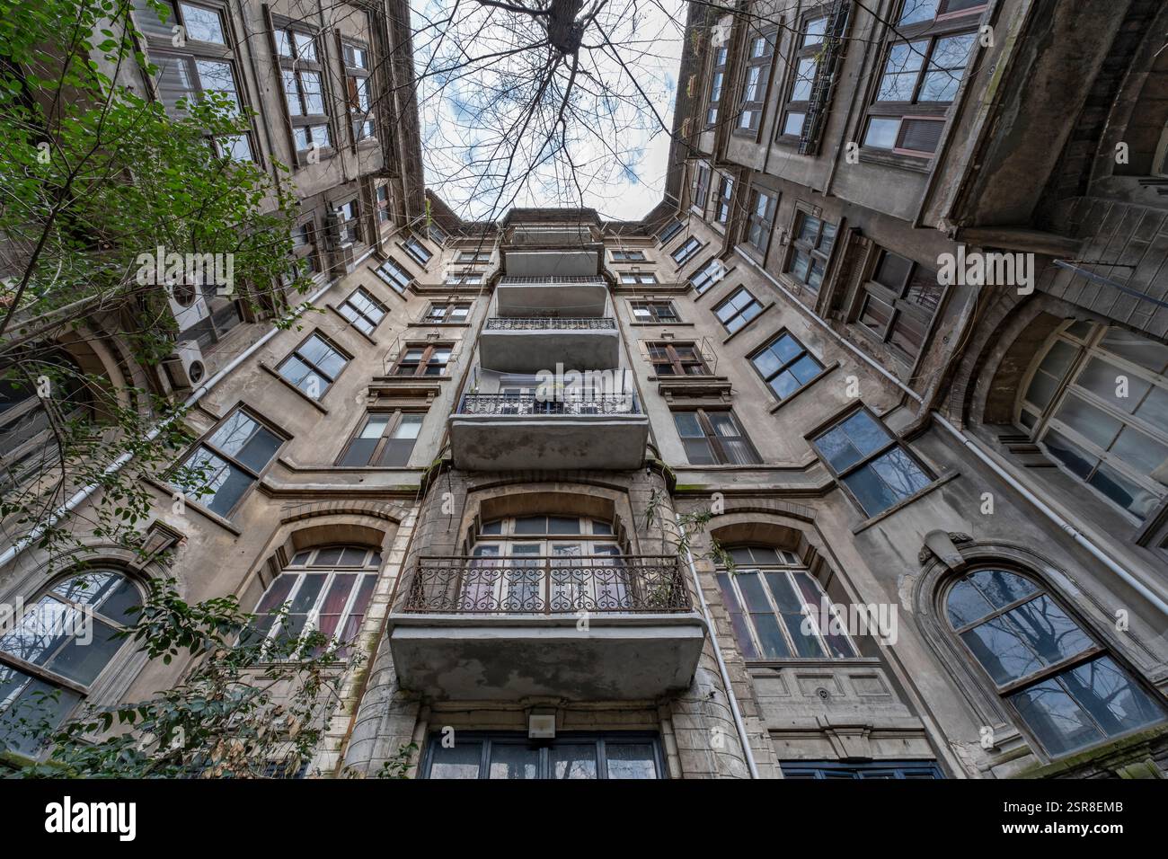 Old style apartment block hi-res stock photography and images - Alamy