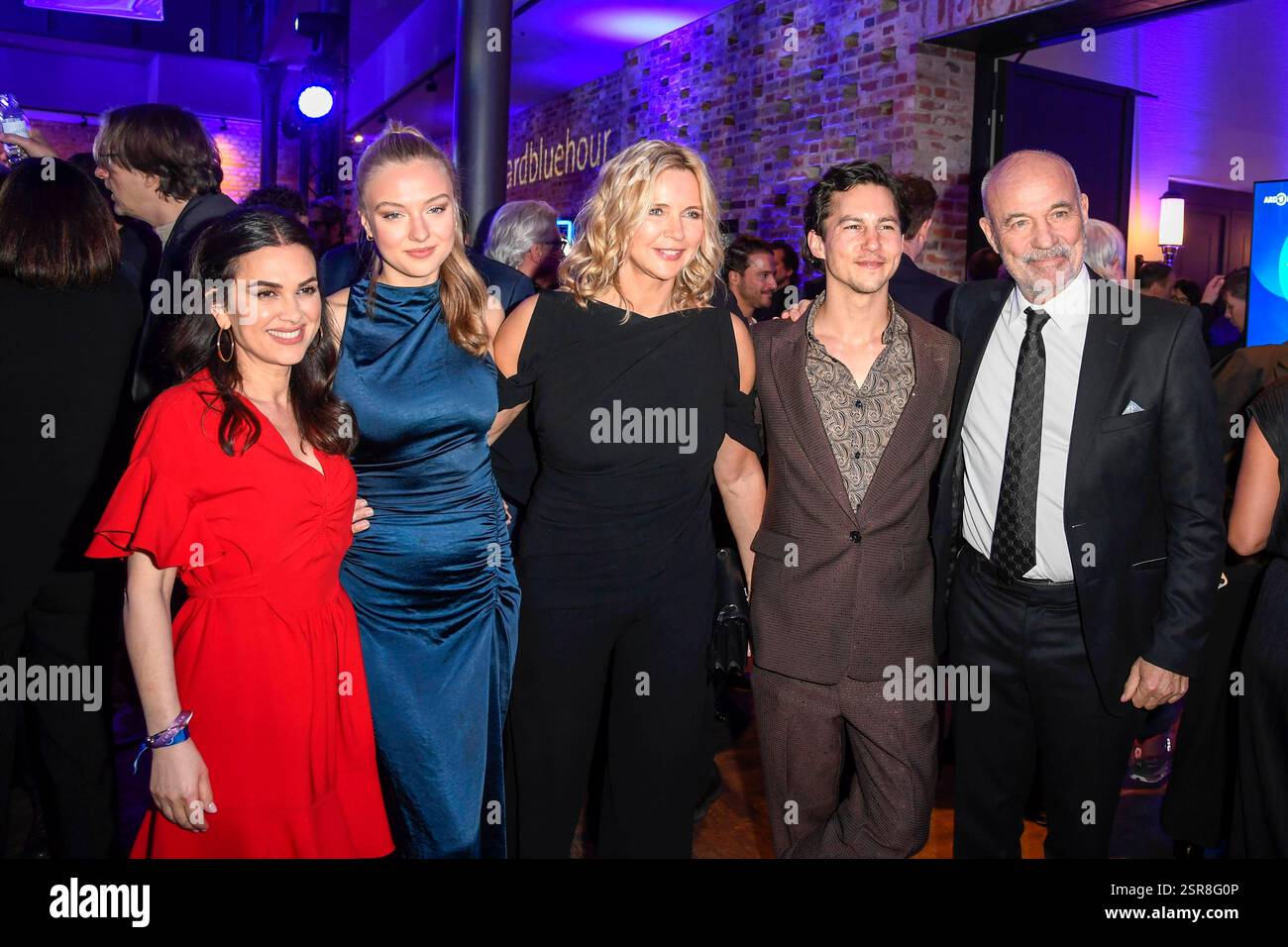Viktoria Lauterbach, Lilly Krug, Veronica Ferres, Tim Oliver Schultz ...