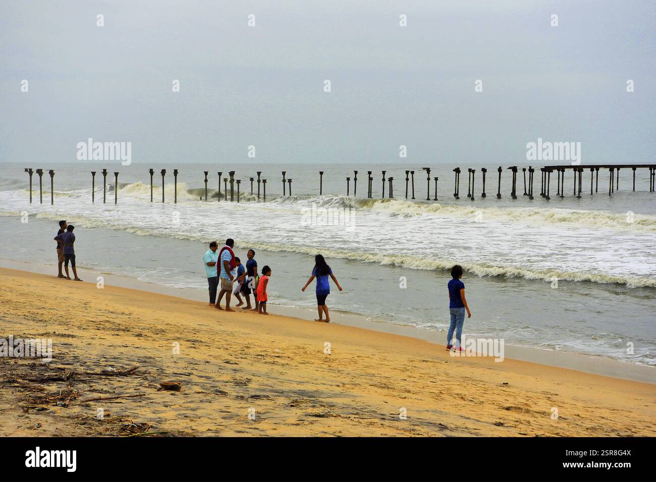 Tourists enjoying, Alappuzha Beach, Alappuzha, Alleppey, Kerala, India ...