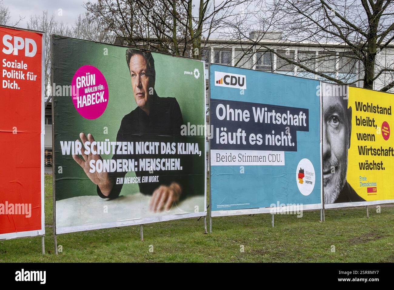 Advertising posters SPD, Robert Habeck, Greens, poster CDU, Christian ...