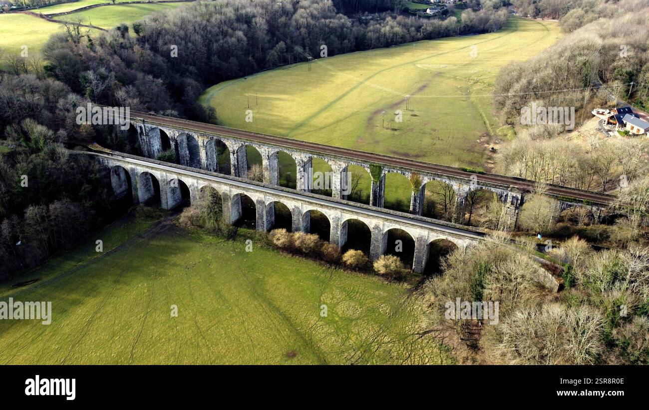 Chirk aqueduct wrexham hi-res stock photography and images - Alamy