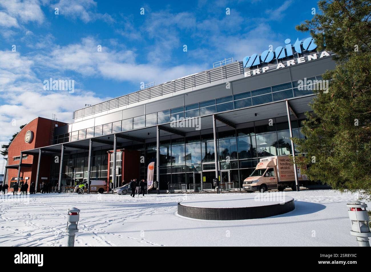 250215 Monitor ERP Arena inför ishockeymatchen i SHL mellan Brynäs och ...