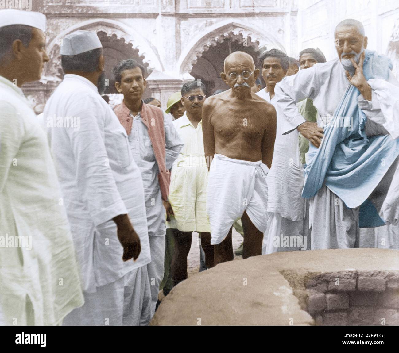 Mahatma Gandhi in village meeting people during peace march, Bihar ...