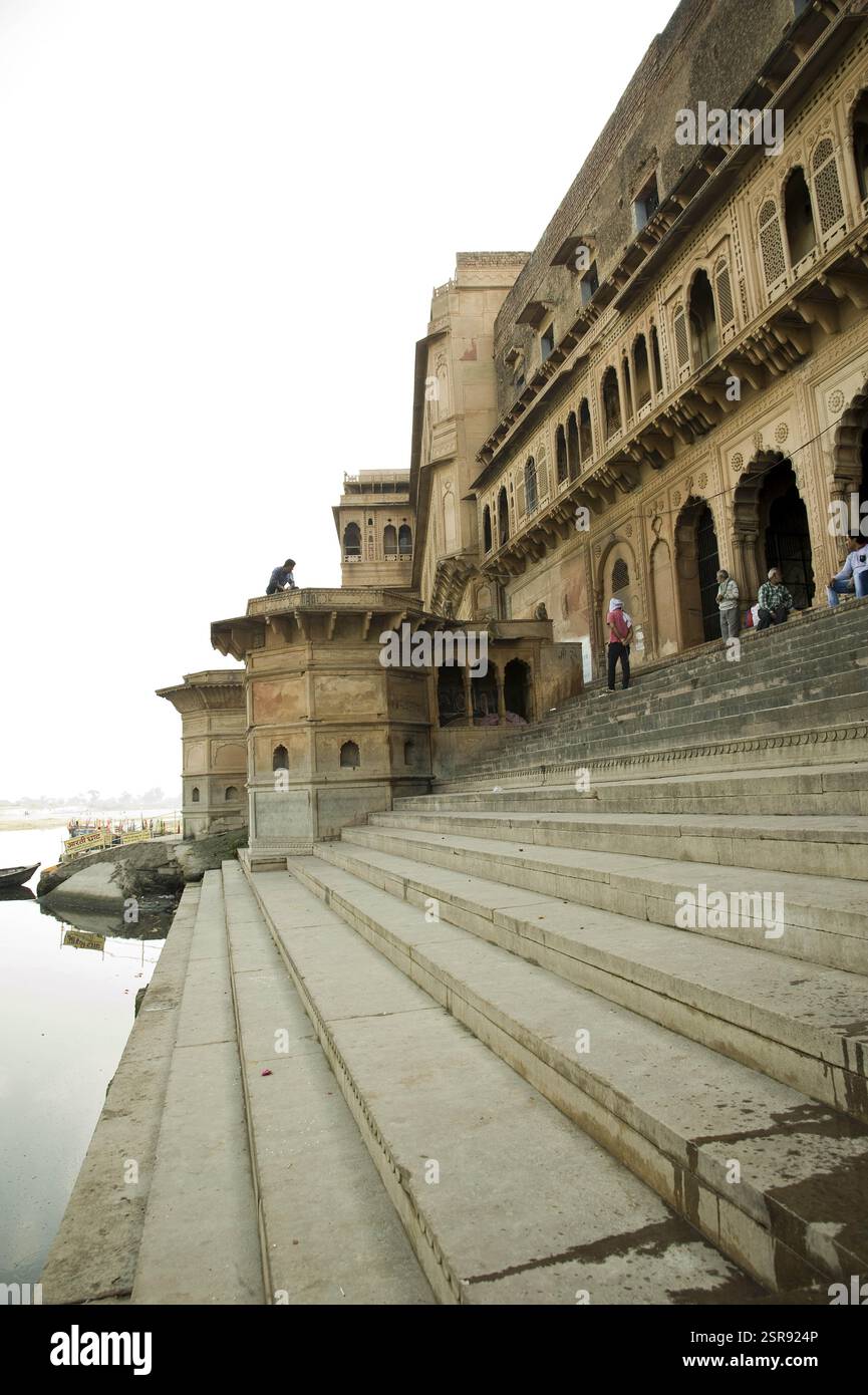 Ghats of vrindavan hi-res stock photography and images - Alamy