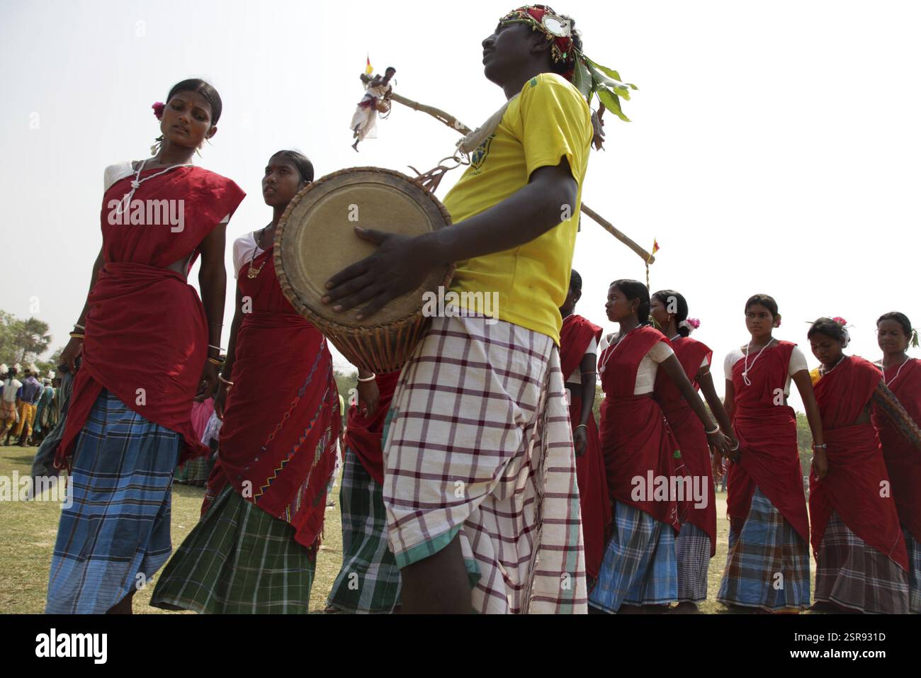 People performing tribal dance, birbhum, west bengal, india, asia Stock ...