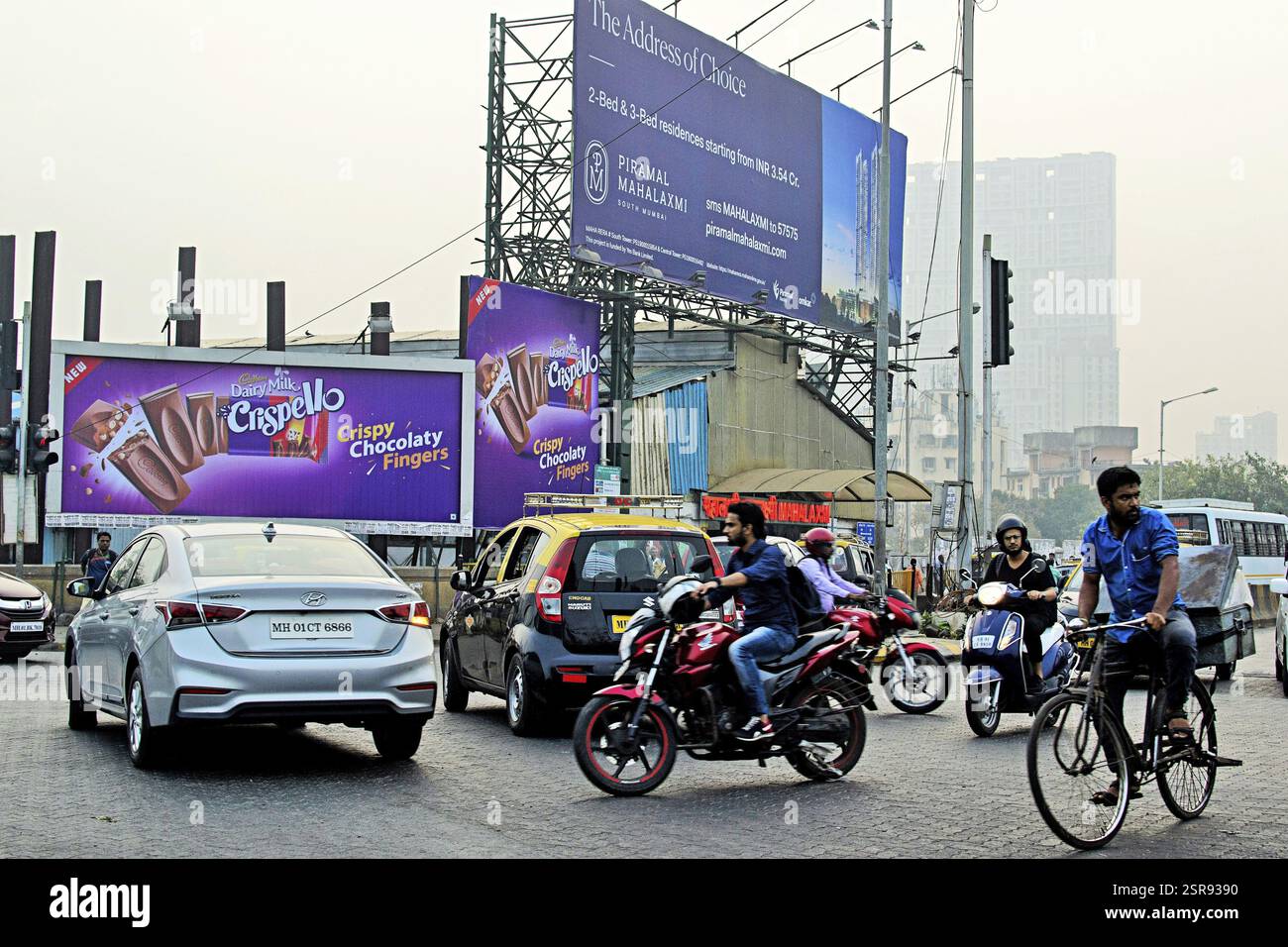 Mahalaxmi Railway Station entrance, Mumbai, Maharashtra, India, Asia ...