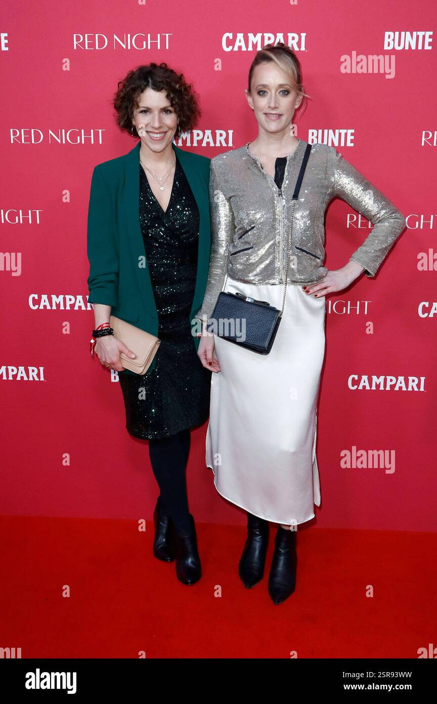 Eva-Maria Reichert und Judith Richter bei der Red Night by Campari ...