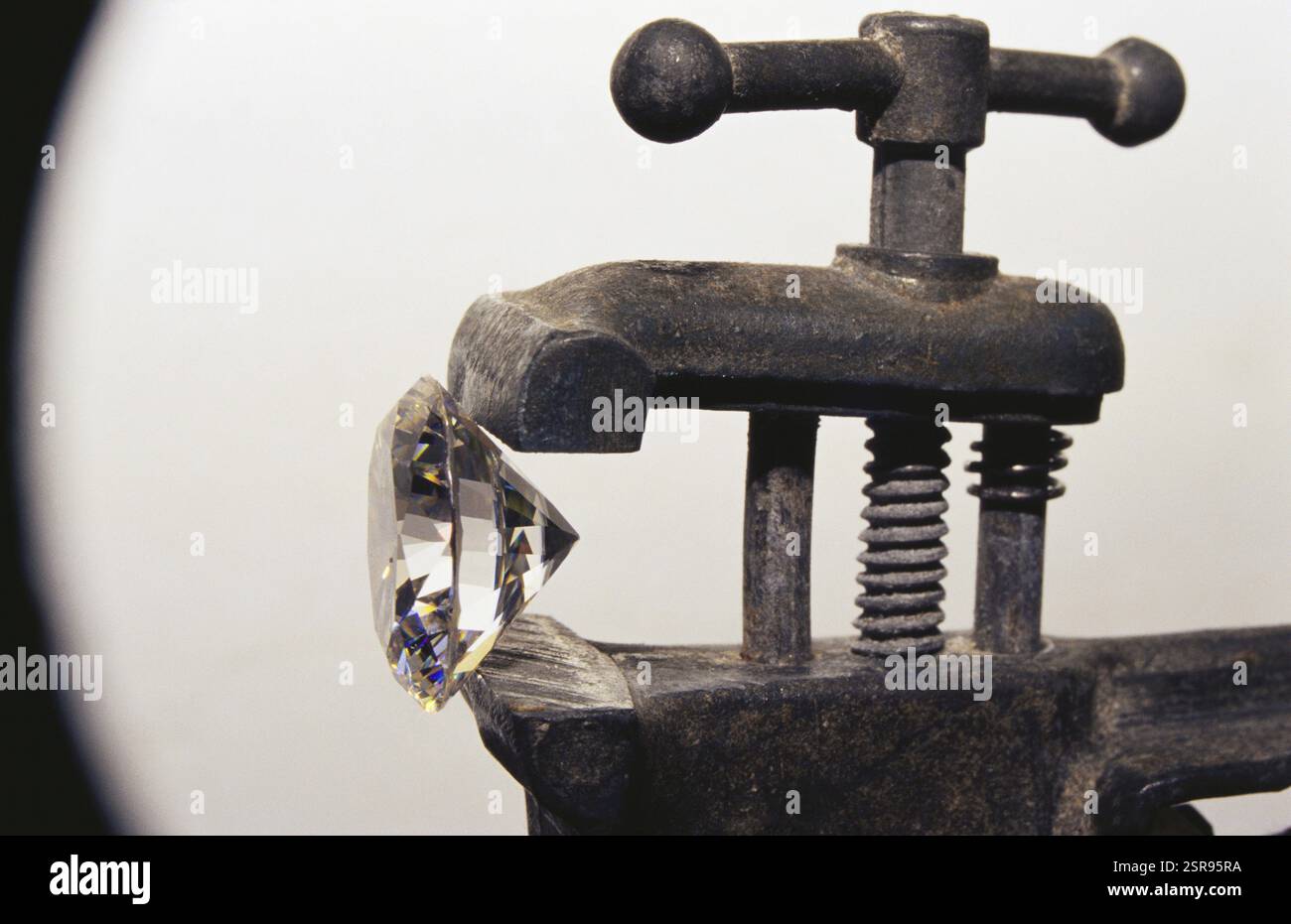 Diamond cutting, India, Asia Stock Photo - Alamy