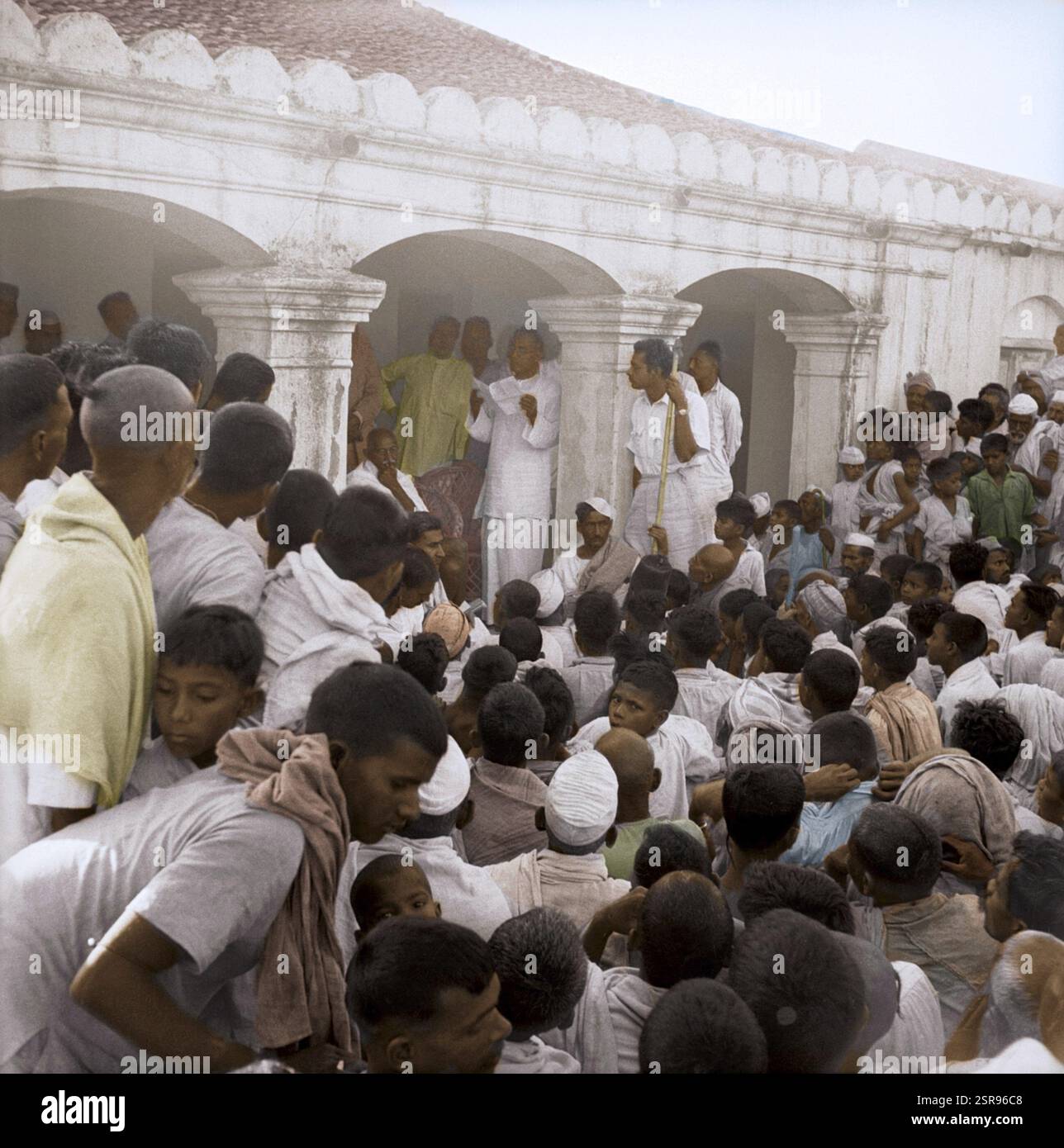 Mahatma Gandhi meeting people during peace march in Bihar, India, Asia ...