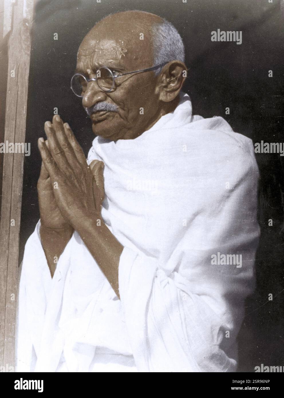 Mahatma Gandhi in village after Hindu Muslim riots, East Bengal, India ...