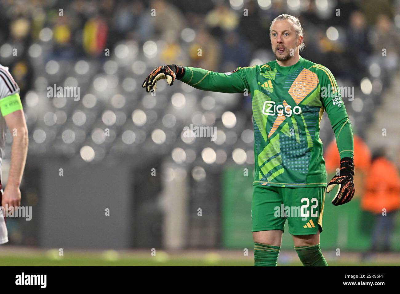 Brussel, Belgium. 13th Feb, 2025. goalkeeper Remko Pasveer (22) of Ajax ...