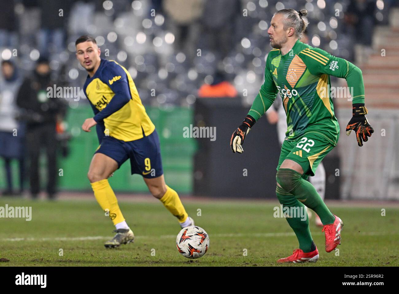 Brussel, Belgium. 13th Feb, 2025. goalkeeper Remko Pasveer (22) of Ajax ...