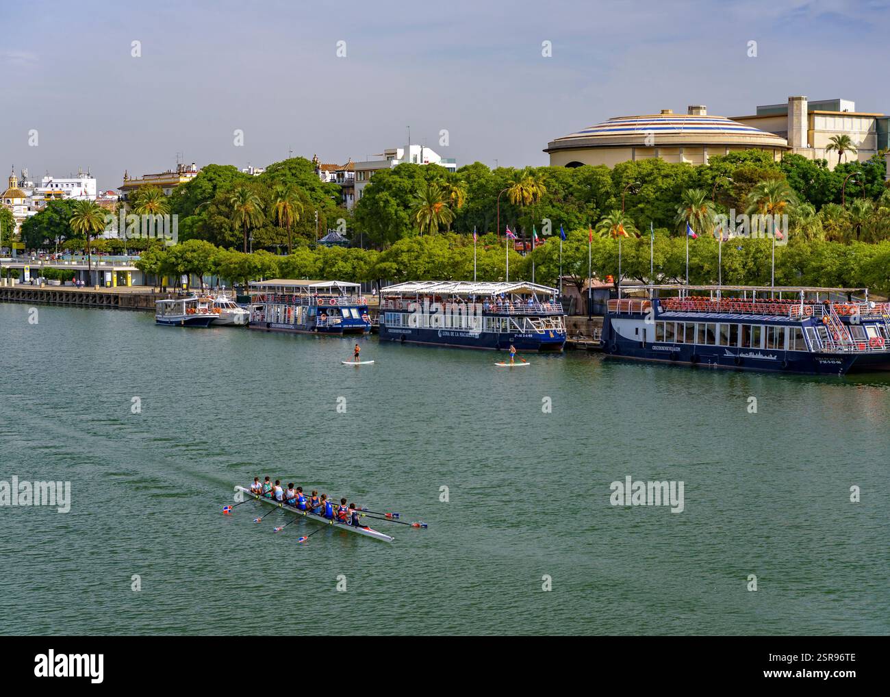 Kayak y remo hi-res stock photography and images - Alamy