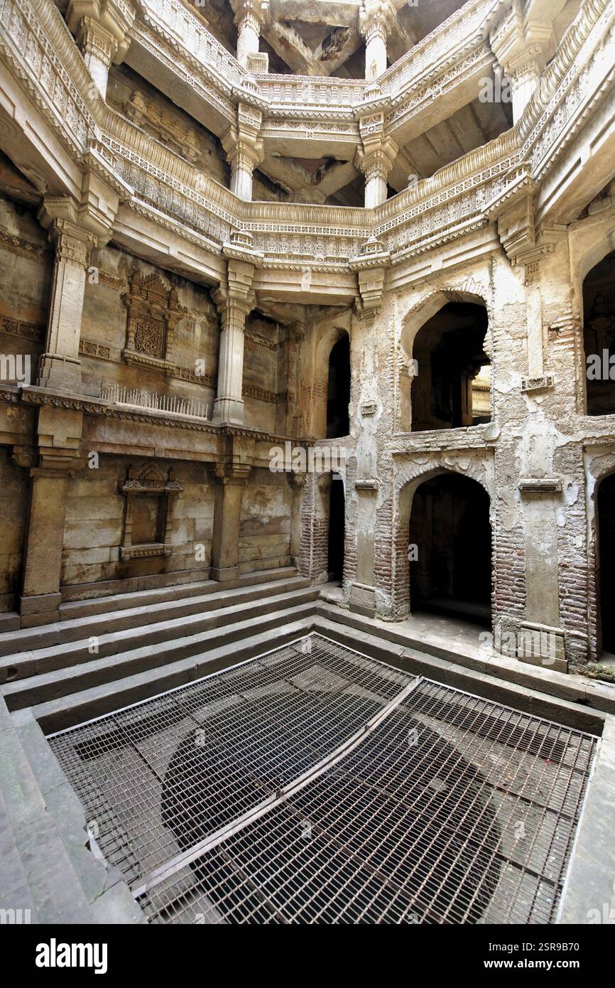 Step well Adalaj Vav Ahmedabad Gandhi Nagar Gujarat India Asia Stock ...