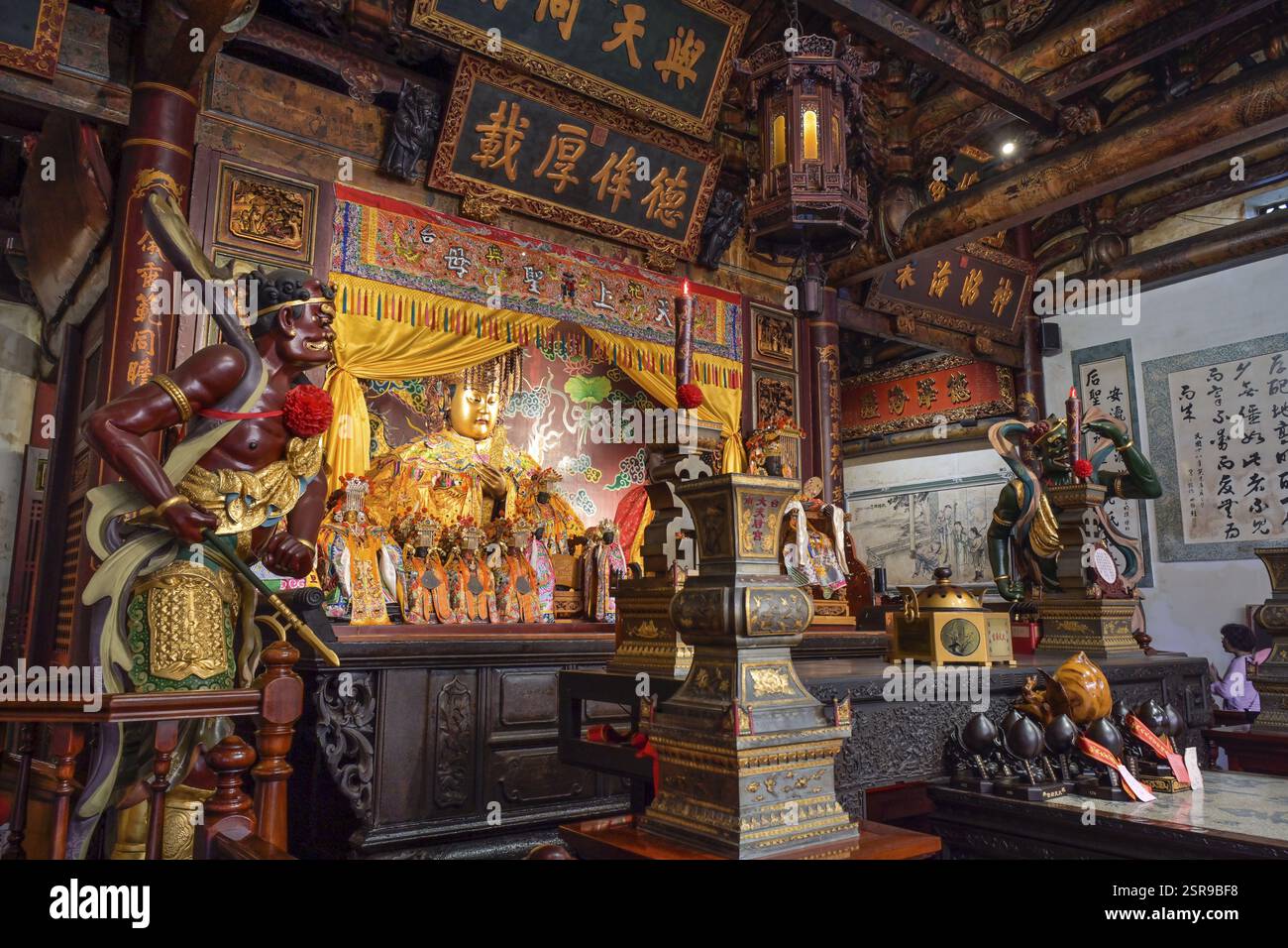 Main altar with statue of the goddess Mazu, Tainan Grand Mazu Temple ...
