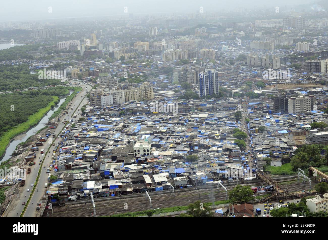 Aerial view of dharavi slum, Bombay Mumbai, Maharashtra, India, Asia Stock Photo - Alamy