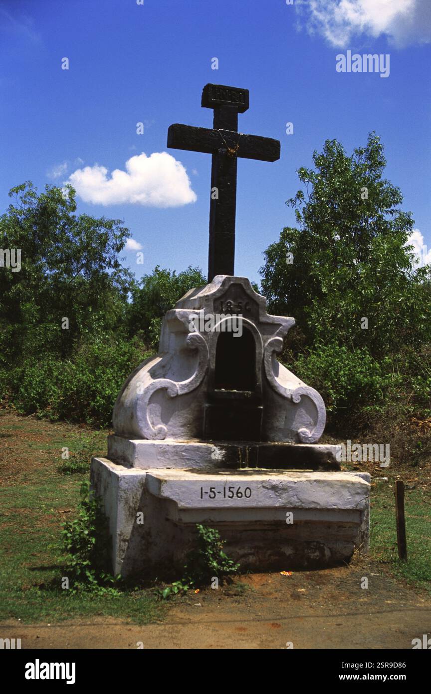 Cross at Cortalim church, Cortalim, Goa, India, Asia Stock Photo - Alamy