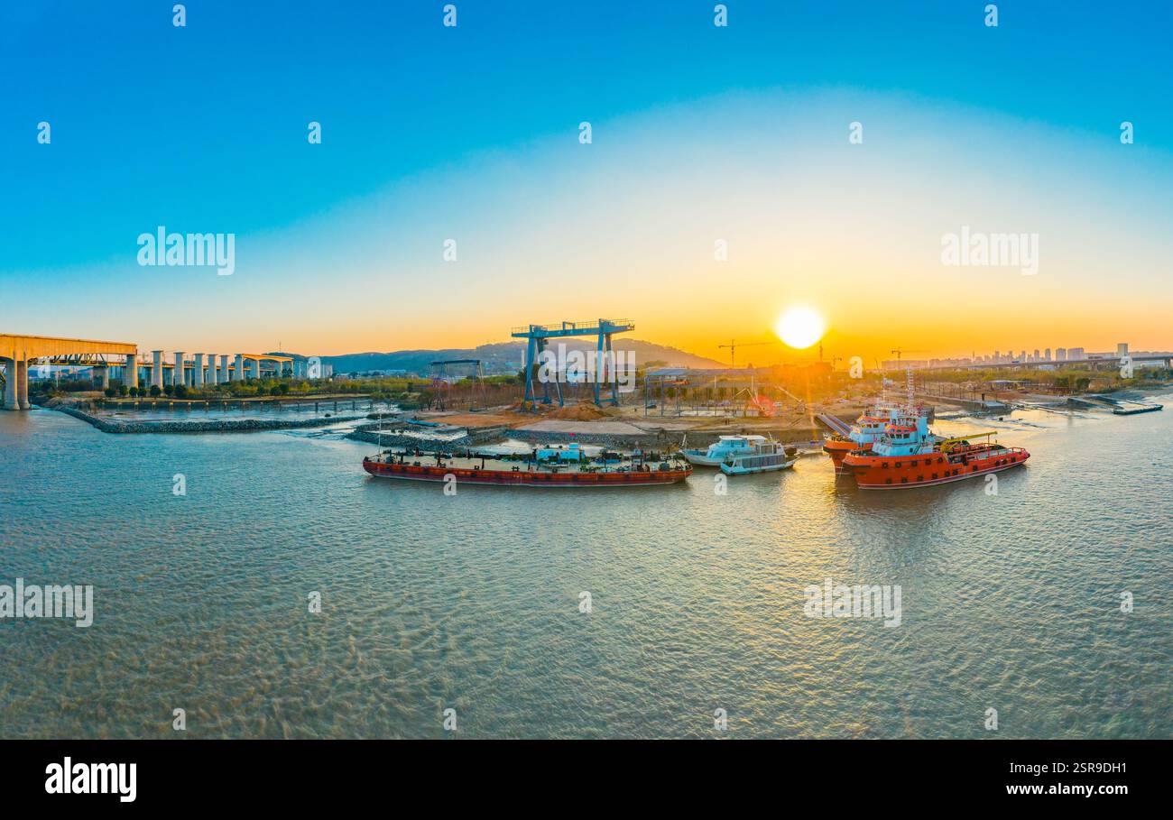 Scenery of Minjiang River wharf in Fuzhou, Fujian Province, China Stock ...
